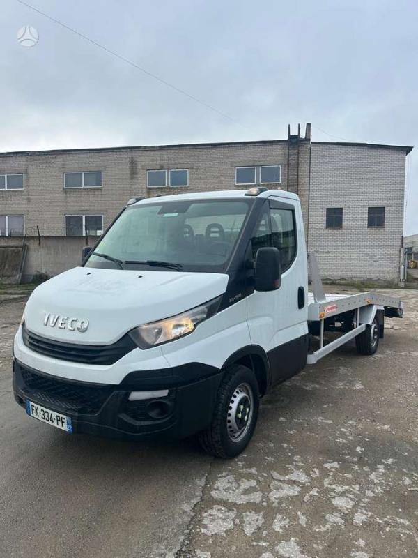 White Iveco Daily 2019 in Kaunas, with an engine capacity of 2.30 L and mileage of 154 thousand km for 15200 €, photo 2 on AUTOMOTO.COM.LV