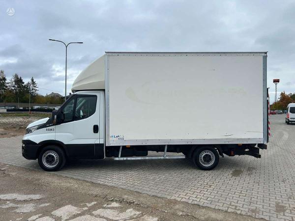 White Iveco Daily 2019 in Kaunas, with an engine capacity of 3.00 L and mileage of 191 thousand km for 11600 €, photo 3 on AUTOMOTO.COM.LV