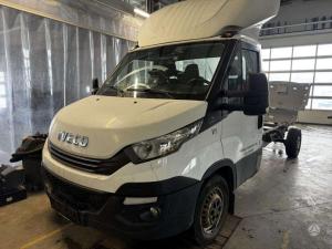 Balts Iveco Daily 2019 Radviliškis, ar dzinēja tilpumu 2.29 L un nobraukumu 366 tūkst. km par 9619 €, foto  vietnē AUTOMOTO.COM.LV