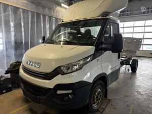 Balts Iveco Daily 2019 Radviliškis, ar dzinēja tilpumu 2.29 L un nobraukumu 366 tūkst. km par 9256 €, foto  vietnē AUTOMOTO.COM.LV