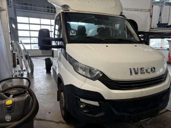 Balts Iveco Daily 2019 Radviliškis, ar dzinēja tilpumu 2.29 L un nobraukumu 366 tūkst. km par 9256 €, foto 2 vietnē AUTOMOTO.COM.LV