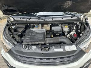 White Iveco Daily 2019 in Taurage, with an engine capacity of 2.30 L and mileage of 177 thousand km for 9200 €, photo 11 on AUTOMOTO.COM.LV