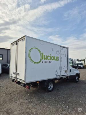White Iveco Daily 2019 in Kaunas, with an engine capacity of 2.30 L and mileage of 264 thousand km for 12980 €, photo 6 on AUTOMOTO.COM.LV