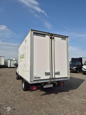 White Iveco Daily 2019 in Kaunas, with an engine capacity of 2.30 L and mileage of 264 thousand km for 12980 €, photo 7 on AUTOMOTO.COM.LV