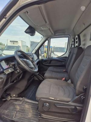 White Iveco Daily 2019 in Kaunas, with an engine capacity of 2.30 L and mileage of 264 thousand km for 12980 €, photo 9 on AUTOMOTO.COM.LV