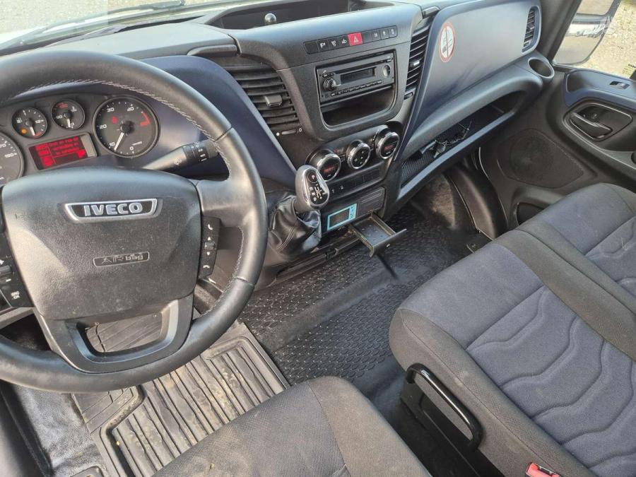 White Iveco Daily 2019 in Kaunas, with an engine capacity of 2.30 L and mileage of 264 thousand km for 12980 €, photo 10 on AUTOMOTO.COM.LV
