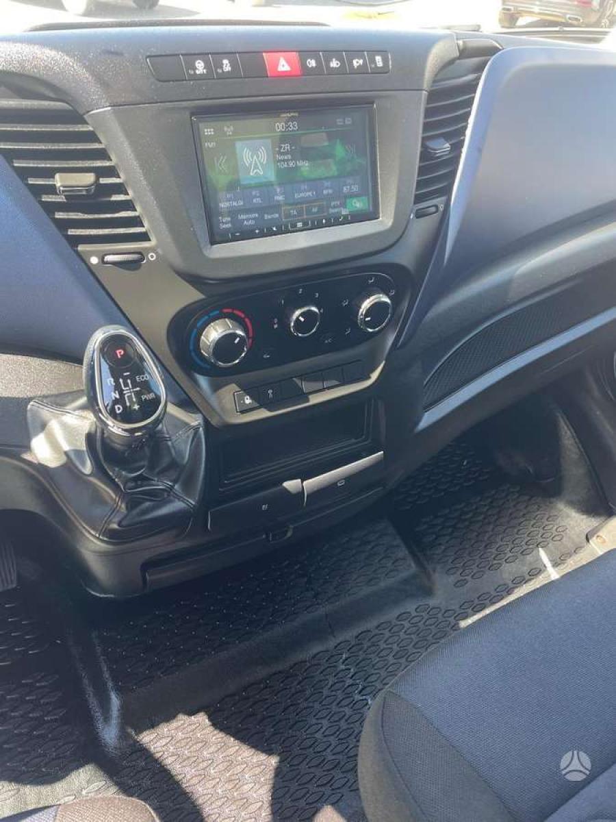 Balts Iveco Daily 2019 Kauņa, ar dzinēja tilpumu 3.00 L un nobraukumu 130 tūkst. km par 7800 €, foto 9 vietnē AUTOMOTO.COM.LV