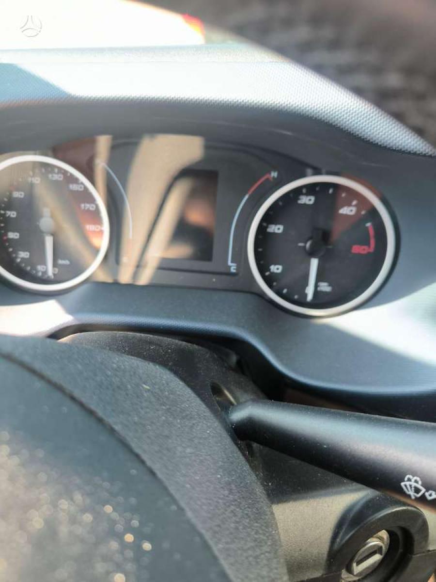 Balts Iveco Daily 2019 Tauragė, ar dzinēja tilpumu 2.29 L un nobraukumu 300 tūkst. km par 6700 €, foto 8 vietnē AUTOMOTO.COM.LV
