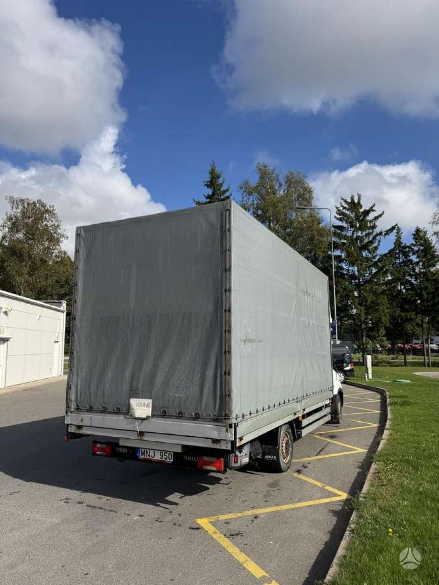 White Iveco Daily 2019 in Vilnius, with an engine capacity of 3.00 L and mileage of 419 thousand km for 14000 €, photo 5 on AUTOMOTO.COM.LV