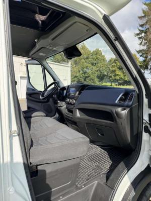 White Iveco Daily 2019 in Vilnius, with an engine capacity of 3.00 L and mileage of 419 thousand km for 14000 €, photo 13 on AUTOMOTO.COM.LV