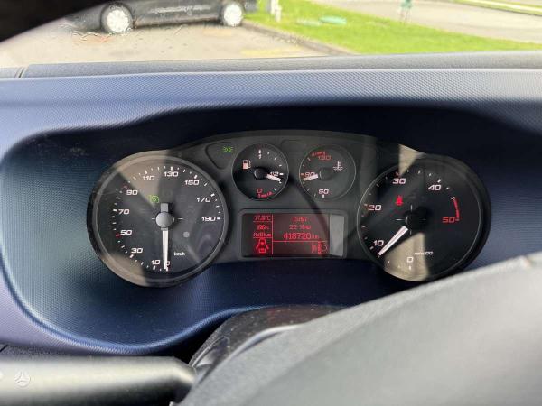 Balts Iveco Daily 2019 Viļņa, ar dzinēja tilpumu 3.00 L un nobraukumu 419 tūkst. km par 14000 €, foto 11 vietnē AUTOMOTO.COM.LV
