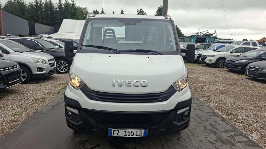 Balts Iveco Daily 2020 Kauņa, ar dzinēja tilpumu 2.30 L un nobraukumu 190 tūkst. km par 32000 €, foto 1 vietnē AUTOMOTO.COM.LV