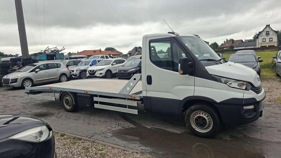 Balts Iveco Daily 2020 Kauņa, ar dzinēja tilpumu 2.30 L un nobraukumu 190 tūkst. km par 32000 €, foto 6 vietnē AUTOMOTO.COM.LV