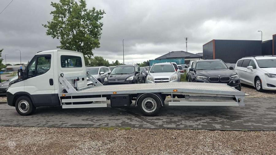 Balts Iveco Daily 2020 Kauņa, ar dzinēja tilpumu 2.30 L un nobraukumu 190 tūkst. km par 32000 €, foto 12 vietnē AUTOMOTO.COM.LV