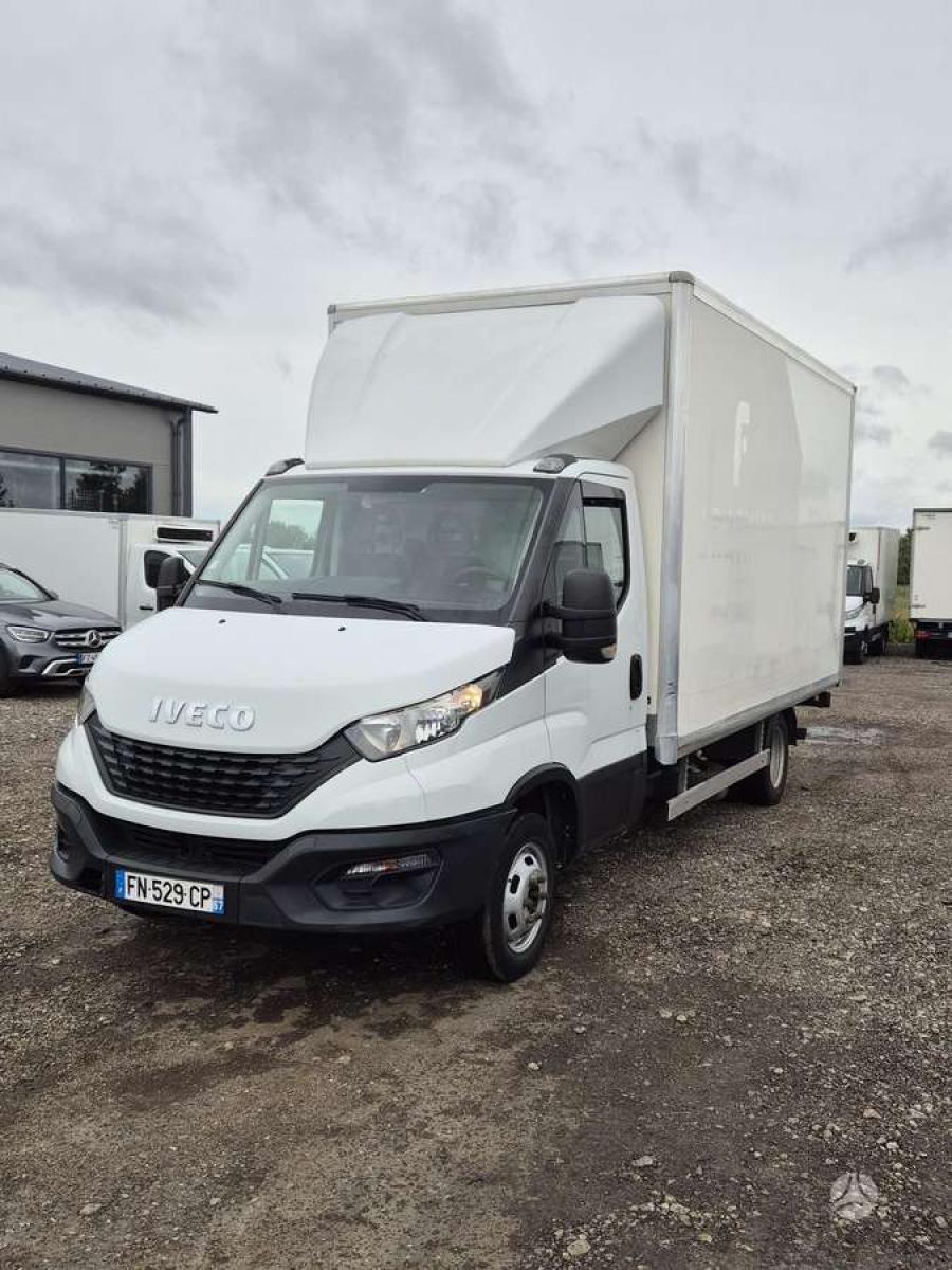 Balts Iveco Daily 2020 Kauņa, ar dzinēja tilpumu 2.30 L un nobraukumu 205 tūkst. km par 14480 €, foto 3 vietnē AUTOMOTO.COM.LV