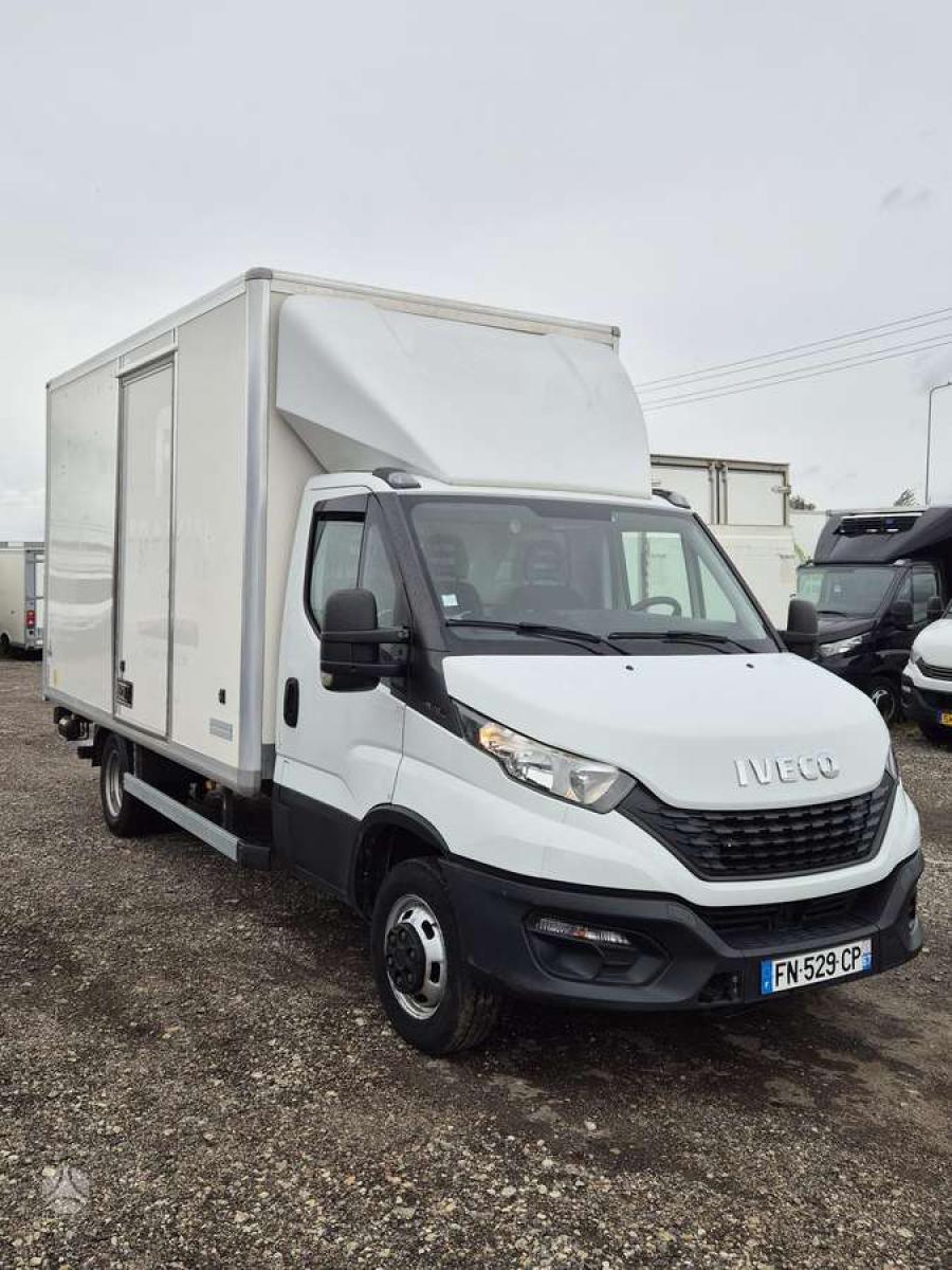 Balts Iveco Daily 2020 Kauņa, ar dzinēja tilpumu 2.30 L un nobraukumu 205 tūkst. km par 14480 €, foto 4 vietnē AUTOMOTO.COM.LV