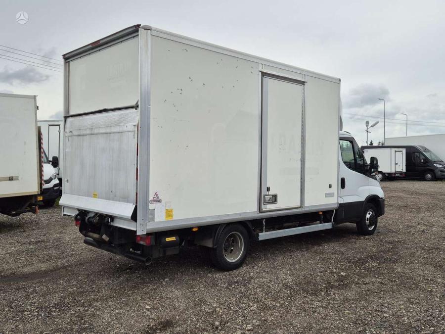 Balts Iveco Daily 2020 Kauņa, ar dzinēja tilpumu 2.30 L un nobraukumu 205 tūkst. km par 14480 €, foto 7 vietnē AUTOMOTO.COM.LV