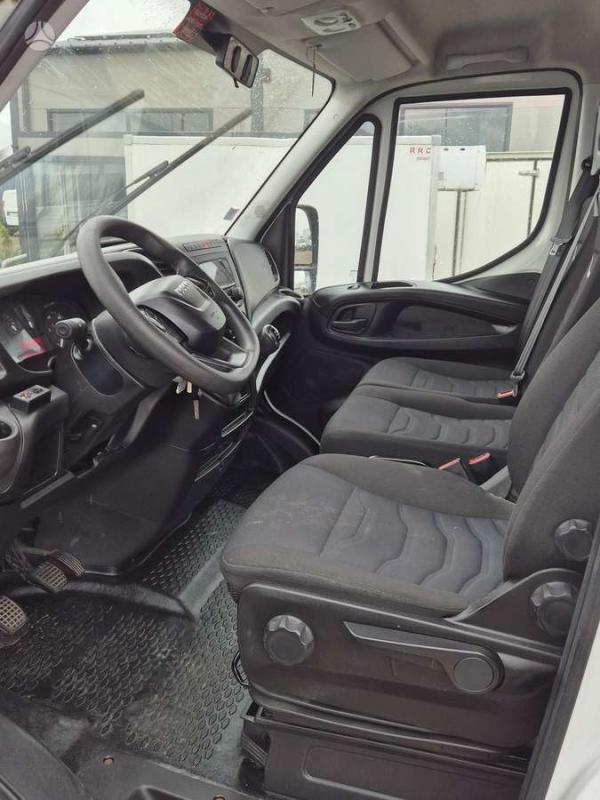 Balts Iveco Daily 2020 Kauņa, ar dzinēja tilpumu 2.30 L un nobraukumu 205 tūkst. km par 14480 €, foto 8 vietnē AUTOMOTO.COM.LV