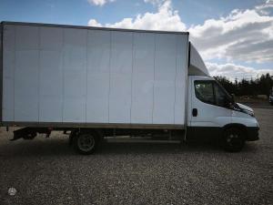 White Iveco Daily 2020 in Taurage, with an engine capacity of 2.29 L and mileage of 271 thousand km for 13500 €, photo 12 on AUTOMOTO.COM.LV