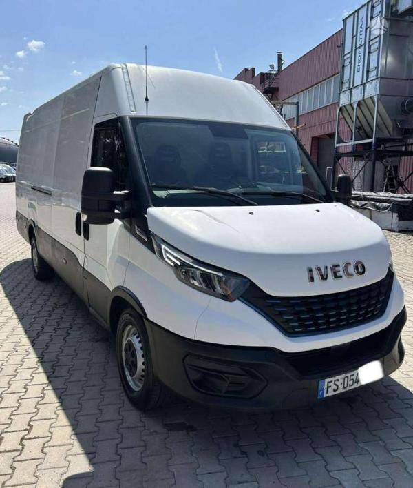 White Iveco Daily 2020 in Kaunas, with an engine capacity of 3.00 L and mileage of 120 thousand km for 6980 €, photo 2 on AUTOMOTO.COM.LV