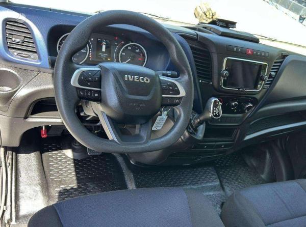 White Iveco Daily 2020 in Kaunas, with an engine capacity of 3.00 L and mileage of 120 thousand km for 6980 €, photo 4 on AUTOMOTO.COM.LV