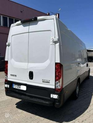 Белый Ивеко Дейли 2020 в Каунас, объемом двигателя 3.00 л и пробегом 120 тыс. км за 6980 €, фото 13 на AUTOMOTO.COM.LV