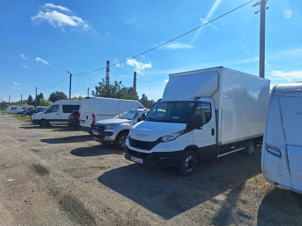 White Iveco Daily 2020 in Panevezys, with an engine capacity of 2.29 L and mileage of 233 thousand km for 14100 €, photo 3 on AUTOMOTO.COM.LV