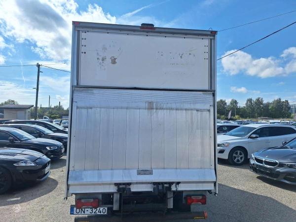 White Iveco Daily 2020 in Panevezys, with an engine capacity of 2.29 L and mileage of 233 thousand km for 14100 €, photo 5 on AUTOMOTO.COM.LV