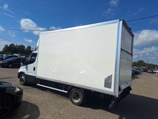 White Iveco Daily 2020 in Panevezys, with an engine capacity of 2.29 L and mileage of 233 thousand km for 14100 €, photo 6 on AUTOMOTO.COM.LV