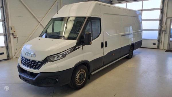 Balts Iveco Daily 2021 Radviliškis, ar dzinēja tilpumu 2.29 L un nobraukumu 93 tūkst. km par 10829 €, foto 1 vietnē AUTOMOTO.COM.LV