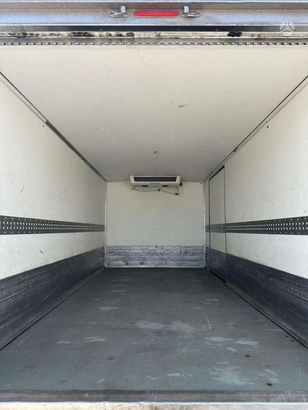 White Iveco Daily 2021 in Telschi, with an engine capacity of 3.00 L and mileage of 360 thousand km for 9500 €, photo 8 on AUTOMOTO.COM.LV