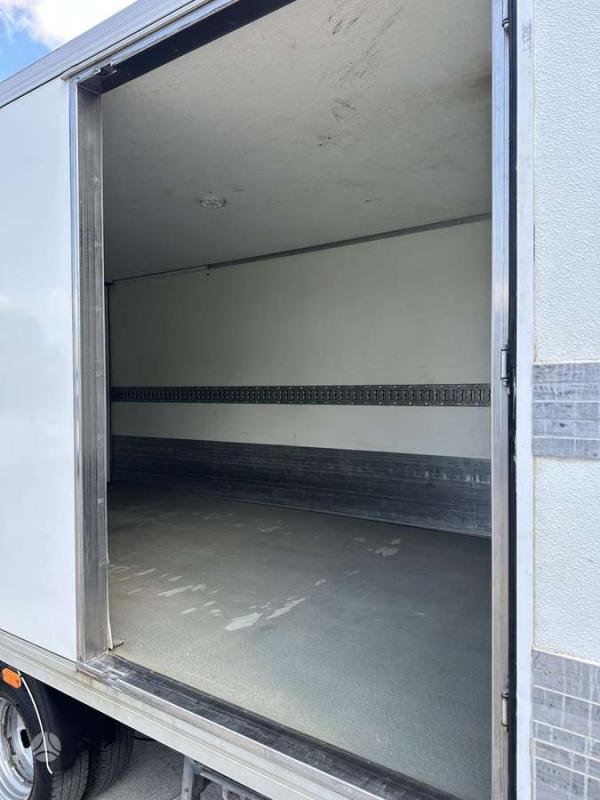White Iveco Daily 2021 in Telschi, with an engine capacity of 3.00 L and mileage of 363 thousand km for 9500 €, photo 3 on AUTOMOTO.COM.LV