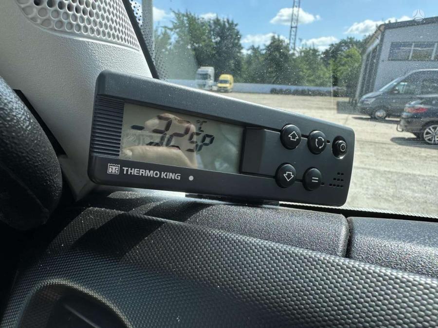 Balts Iveco Daily 2021 Telšiai, ar dzinēja tilpumu 3.00 L un nobraukumu 363 tūkst. km par 9500 €, foto 18 vietnē AUTOMOTO.COM.LV