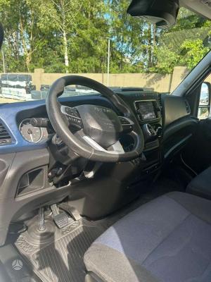 White Iveco Daily 2021 in Kaunas, with an engine capacity of 3.00 L and mileage of 128 thousand km for 9350 €, photo 10 on AUTOMOTO.COM.LV