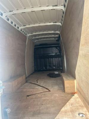 White Iveco Daily 2021 in Kaunas, with an engine capacity of 3.00 L and mileage of 128 thousand km for 9350 €, photo 11 on AUTOMOTO.COM.LV