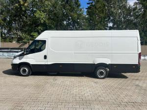 White Iveco Daily 2021 in Kaunas, with an engine capacity of 3.00 L and mileage of 128 thousand km for 9350 €, photo 12 on AUTOMOTO.COM.LV
