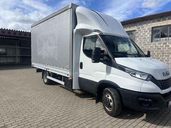 White Iveco Daily 2021 in Silute, with an engine capacity of 3.00 L and mileage of 94 thousand km for 14990 €, photo 8 on AUTOMOTO.COM.LV