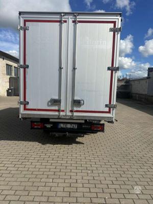 White Iveco Daily 2021 in Silute, with an engine capacity of 3.00 L and mileage of 94 thousand km for 14990 €, photo 10 on AUTOMOTO.COM.LV