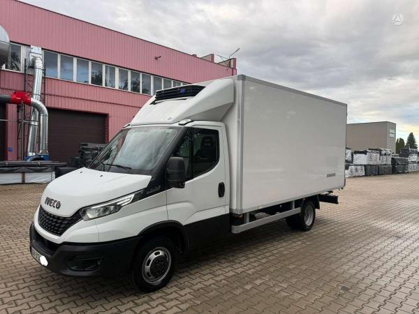 Balts Iveco Daily 2021 Kauņa, ar dzinēja tilpumu 3.00 L un nobraukumu 228 tūkst. km par 24600 €, foto 1 vietnē AUTOMOTO.COM.LV