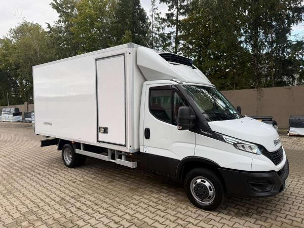 Balts Iveco Daily 2021 Kauņa, ar dzinēja tilpumu 3.00 L un nobraukumu 228 tūkst. km par 24600 €, foto 3 vietnē AUTOMOTO.COM.LV