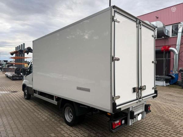 Balts Iveco Daily 2021 Kauņa, ar dzinēja tilpumu 3.00 L un nobraukumu 228 tūkst. km par 24600 €, foto 8 vietnē AUTOMOTO.COM.LV