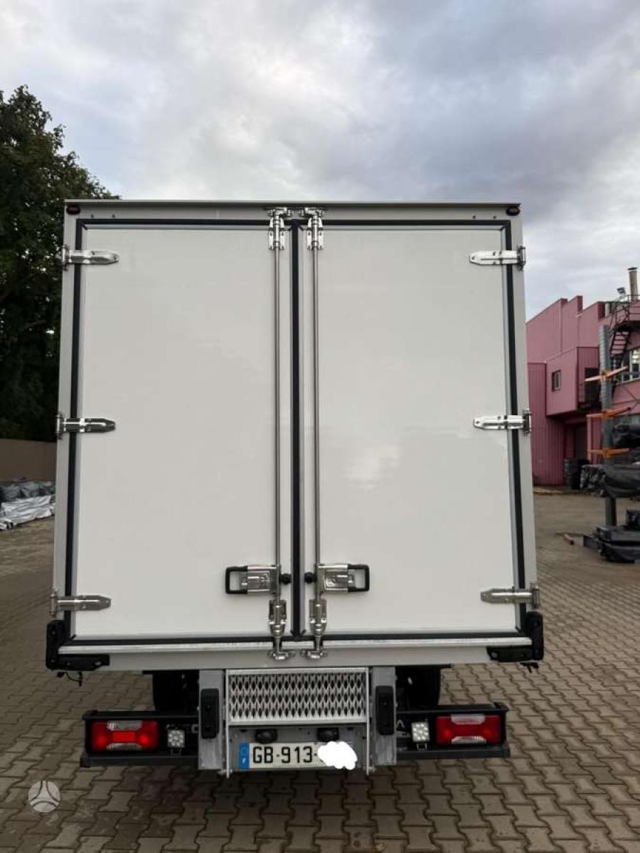 Balts Iveco Daily 2021 Kauņa, ar dzinēja tilpumu 3.00 L un nobraukumu 228 tūkst. km par 24600 €, foto 15 vietnē AUTOMOTO.COM.LV