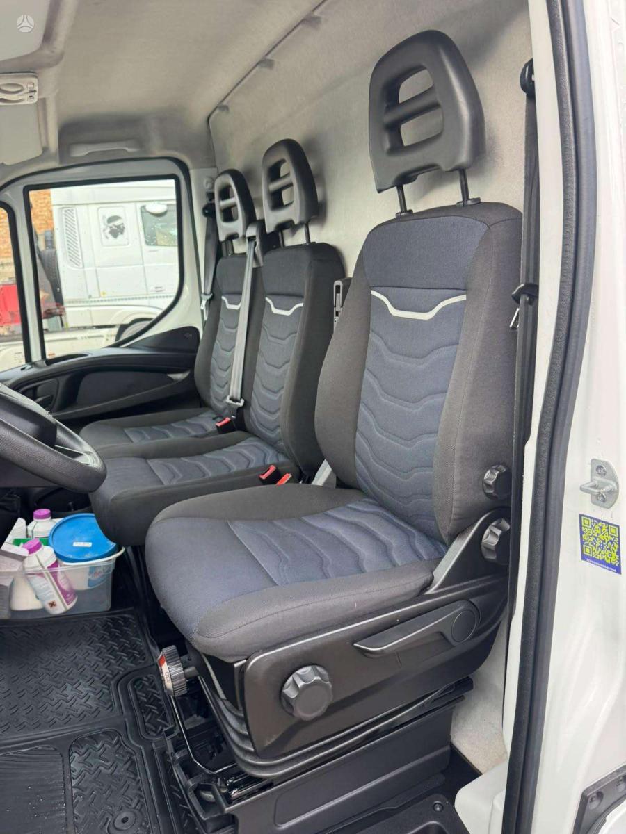 White Iveco Daily 2021 in Kaunas, with an engine capacity of 2.30 L and mileage of 199 thousand km for 8850 €, photo 10 on AUTOMOTO.COM.LV