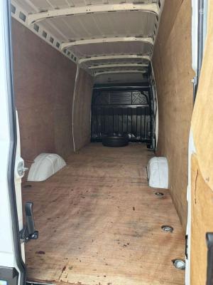 White Iveco Daily 2021 in Kaunas, with an engine capacity of 2.30 L and mileage of 199 thousand km for 8850 €, photo 11 on AUTOMOTO.COM.LV