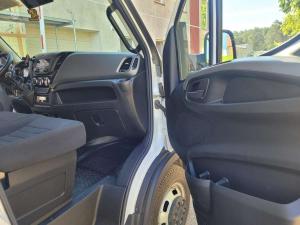 White Iveco Daily 2022 in Druskininkai, with an engine capacity of 0.00 L and mileage of 320 thousand km for 30000 €, photo 9 on AUTOMOTO.COM.LV
