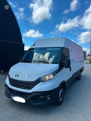 White Iveco Daily 2022 in Kaunas, with an engine capacity of 3.00 L and mileage of 355 thousand km for 10500 €, photo 4 on AUTOMOTO.COM.LV