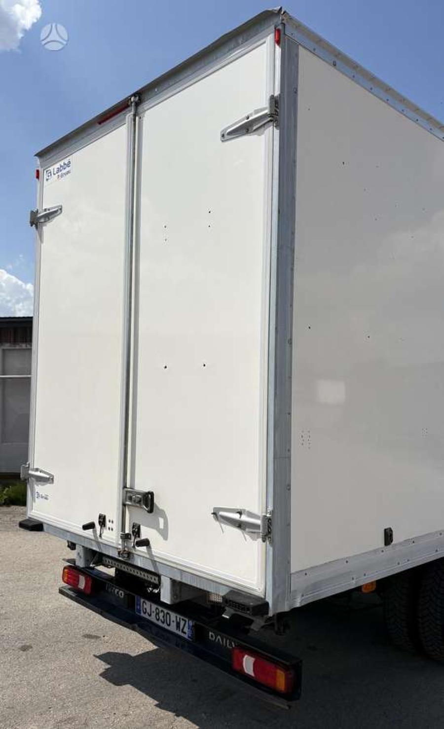 Balts Iveco Daily 2022 Kauņa, ar dzinēja tilpumu 3.00 L un nobraukumu 170 tūkst. km par 18999 €, foto 9 vietnē AUTOMOTO.COM.LV
