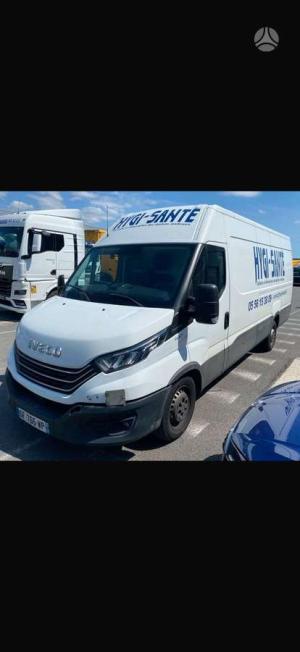 Balts Iveco Daily 2022 Tauragė, ar dzinēja tilpumu 3.00 L un nobraukumu 240 tūkst. km par 15900 €, foto 3 vietnē AUTOMOTO.COM.LV