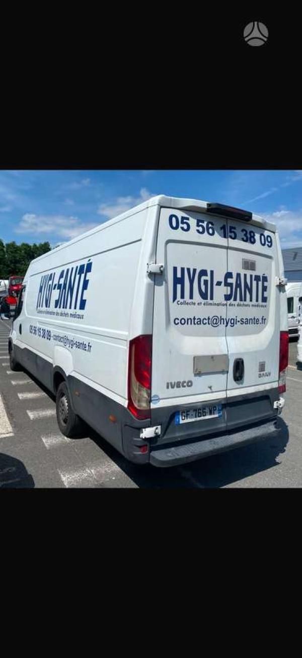 Balts Iveco Daily 2022 Tauragė, ar dzinēja tilpumu 3.00 L un nobraukumu 240 tūkst. km par 15900 €, foto 3 vietnē AUTOMOTO.COM.LV