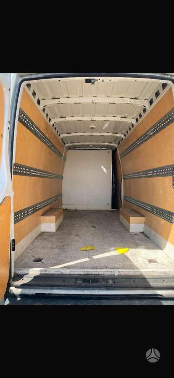 Balts Iveco Daily 2022 Tauragė, ar dzinēja tilpumu 3.00 L un nobraukumu 240 tūkst. km par 15900 €, foto 7 vietnē AUTOMOTO.COM.LV